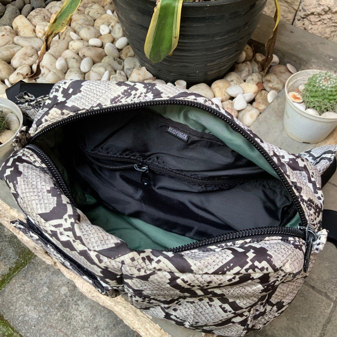 HEAD PORTER PYTHON SNAKE SERIES TANKER WAIST BAG FW16 RARE, Fesyen Pria ...