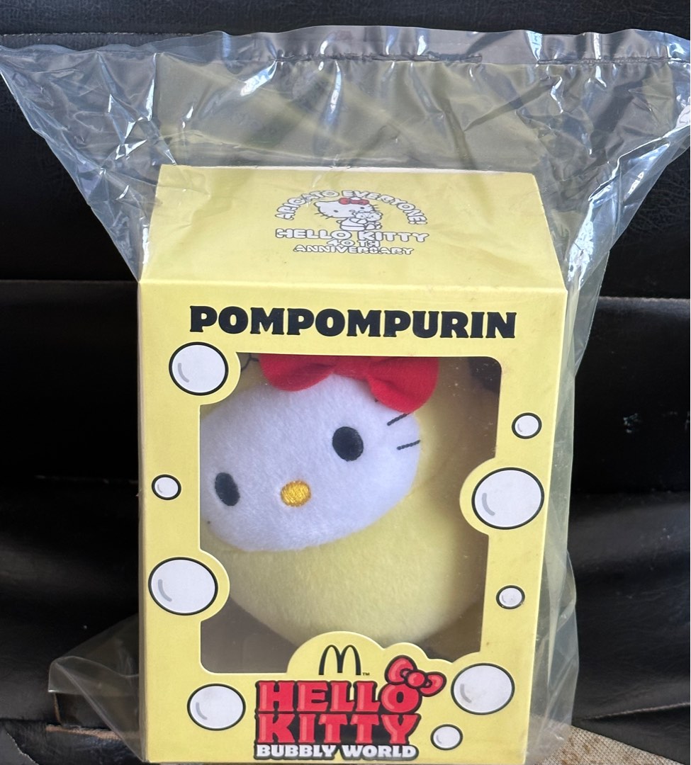 Hello Kitty POMPOMPURIN 2014, Hobbies & Toys, Memorabilia ...