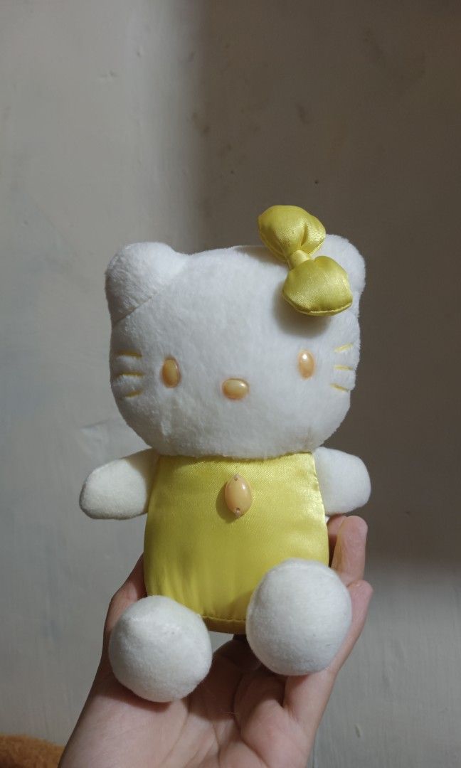 Hello Kitty Yellow on Carousell