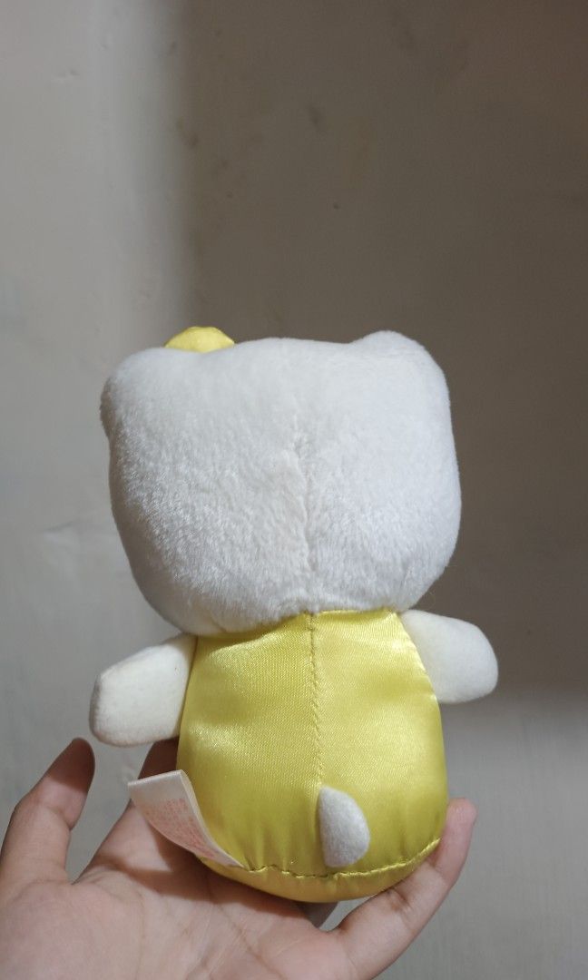 Hello Kitty Yellow on Carousell