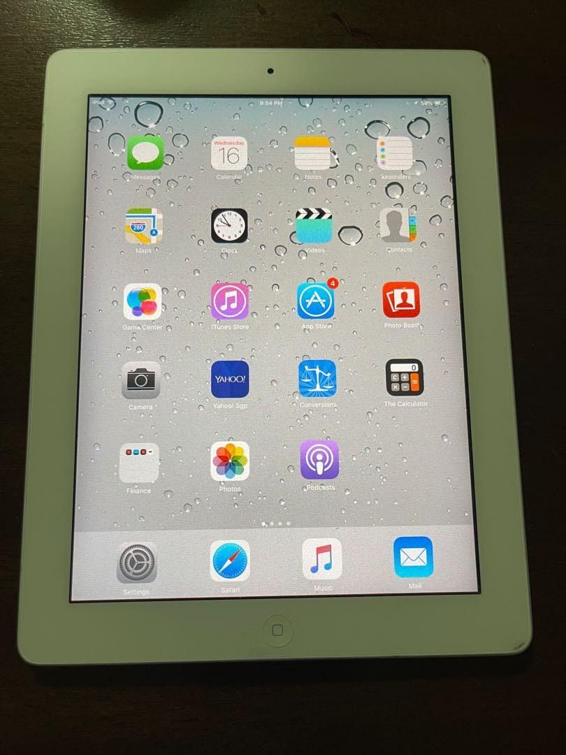 iPad (Gen 1), Mobile Phones & Gadgets, Tablets, iPad on Carousell