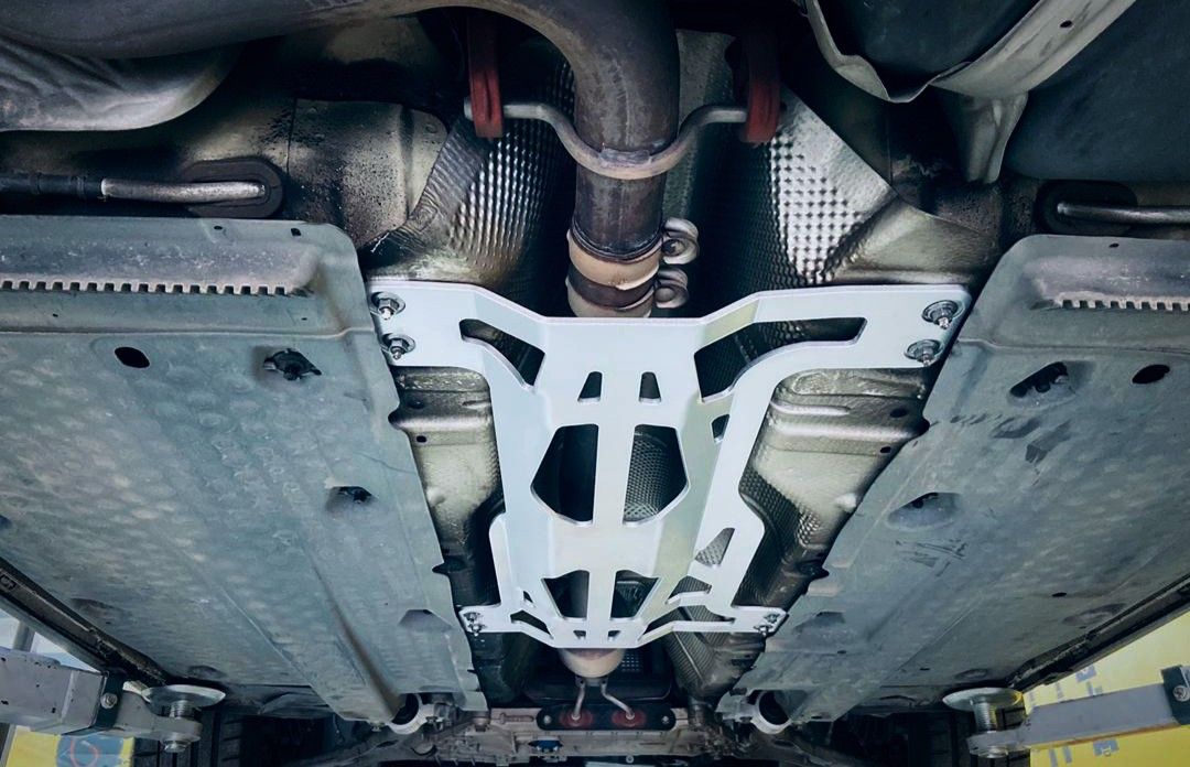 JVRwerks UnderBrace UB for the PQ35 and PQ45 platforms Scirocco, MK6 ...