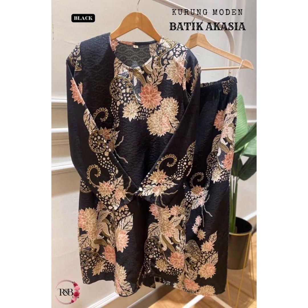 Kurunng Moden Batik Akasia, Women's Fashion, Muslimah Fashion, Baju ...