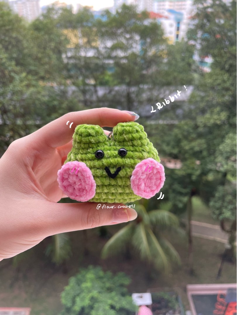 Lenini Line Friends Frog Crochet Keychain, Hobbies & Toys, Stationery ...