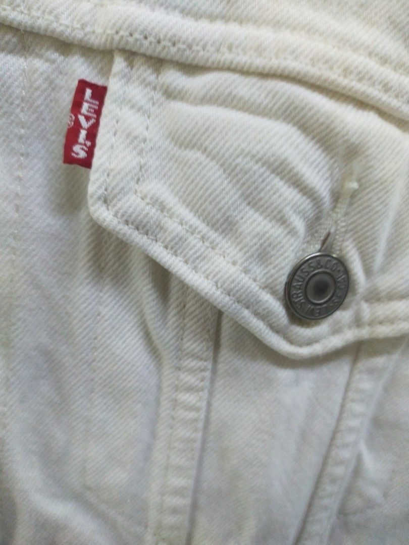 Levi's White Denim Trucker Jacket, Men's Fashion, Coats, Jackets and ...