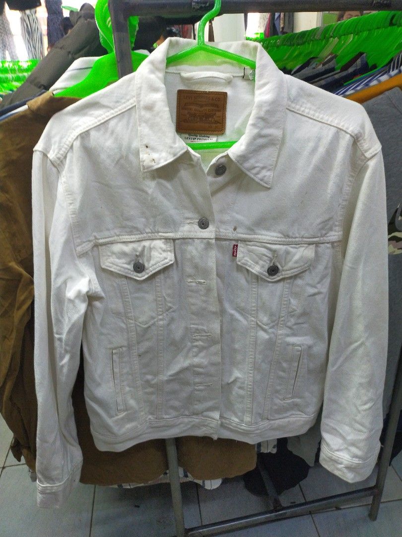 Levi's White Denim Trucker Jacket, Men's Fashion, Coats, Jackets and ...
