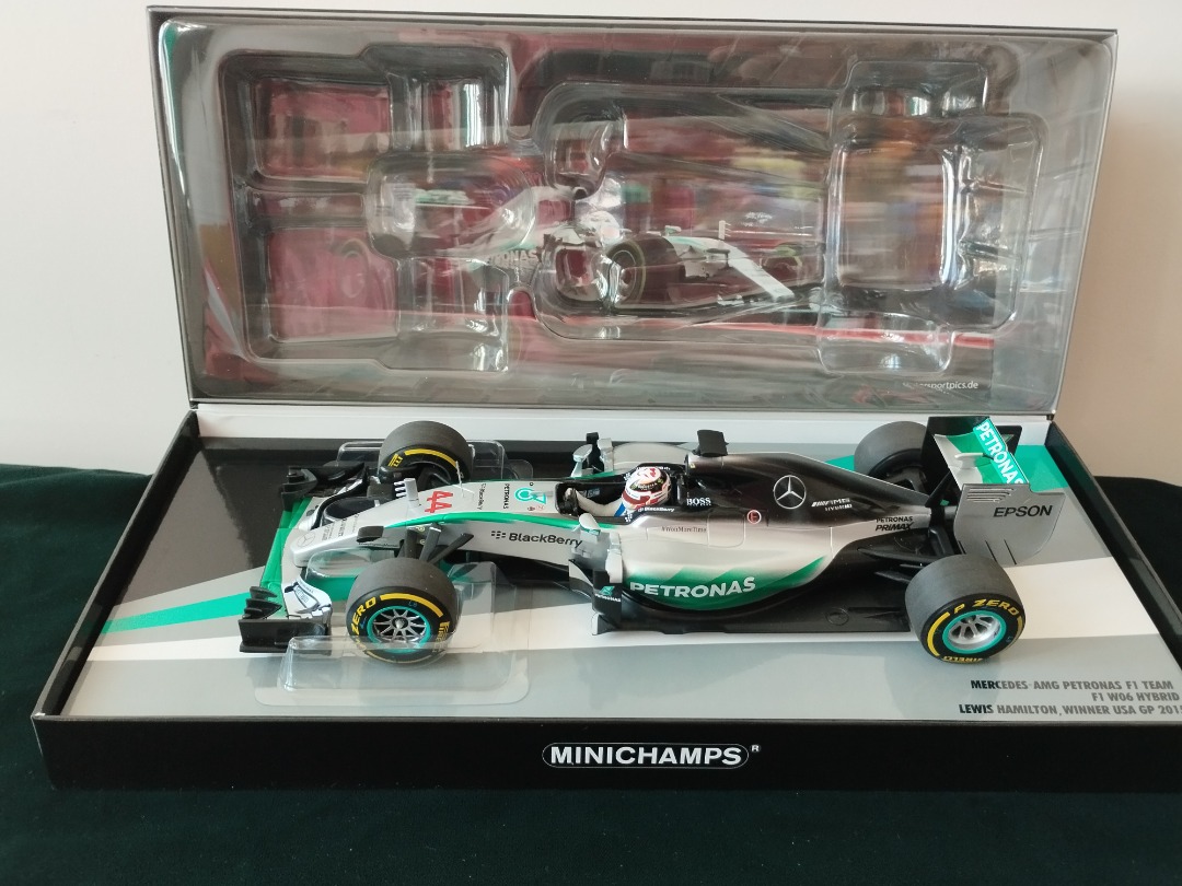 Lewis Hamilton 2015 world champion USA GP 113-150544 Mercedes ...