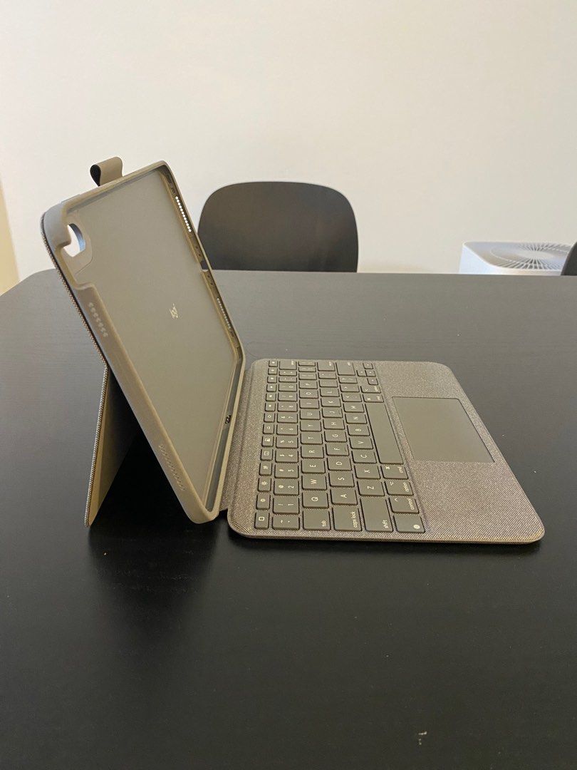Logitech Combo Touch Keyboard for iPad (10th Generation), Computers ...