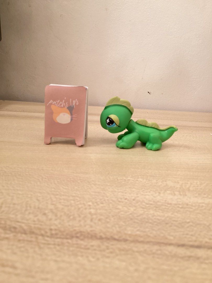 LPS Littlest Petshop Hasbro: LIZARD, Hobbies & Toys, Toys & Games on ...