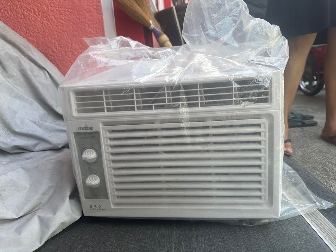 Mabe Aircon Window Type, TV & Home Appliances, Air Conditioning and ...