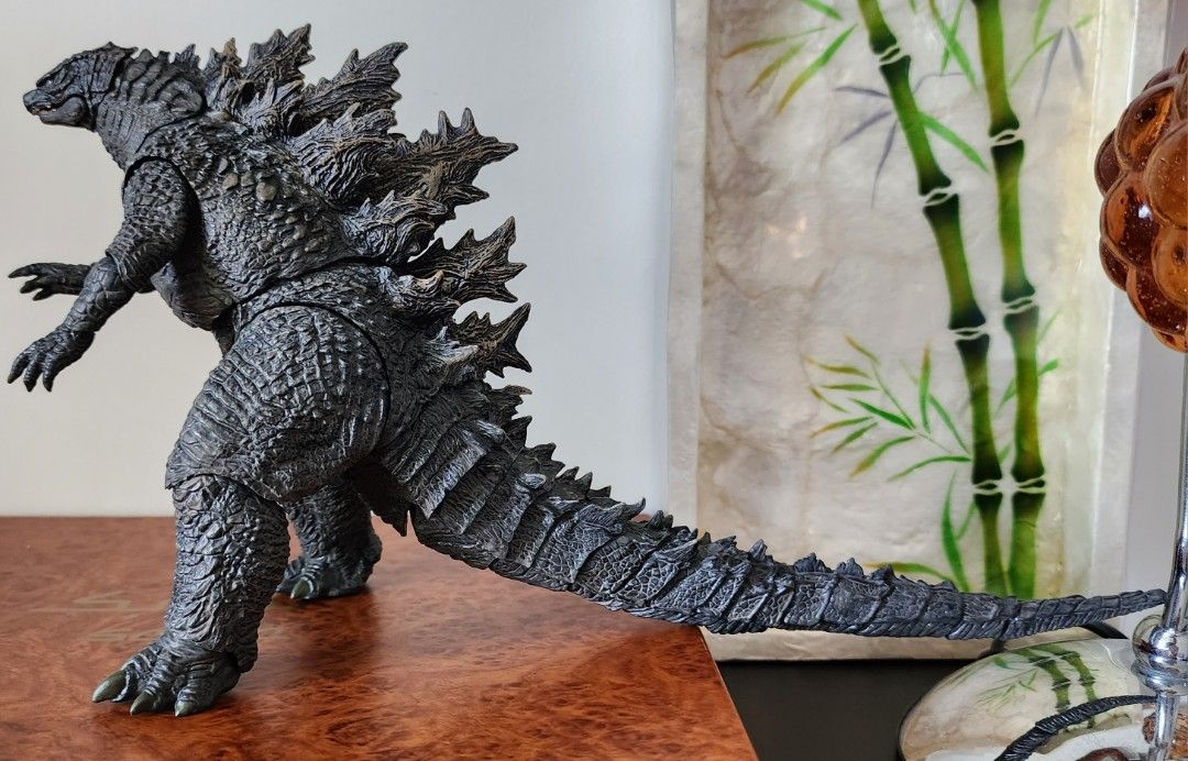 翻版 Neca Godzilla 2019 King of the Monsters 非原裝正版 / 盜版 / 超高仿 / KO 版 ...