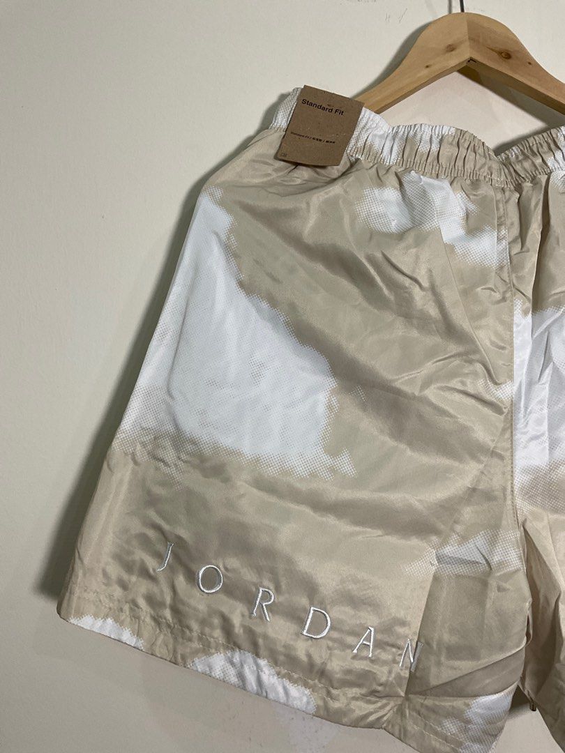 Nike Air Jordan Cloud STMT Shorts, Men's Fashion, Bottoms, Shorts on ...