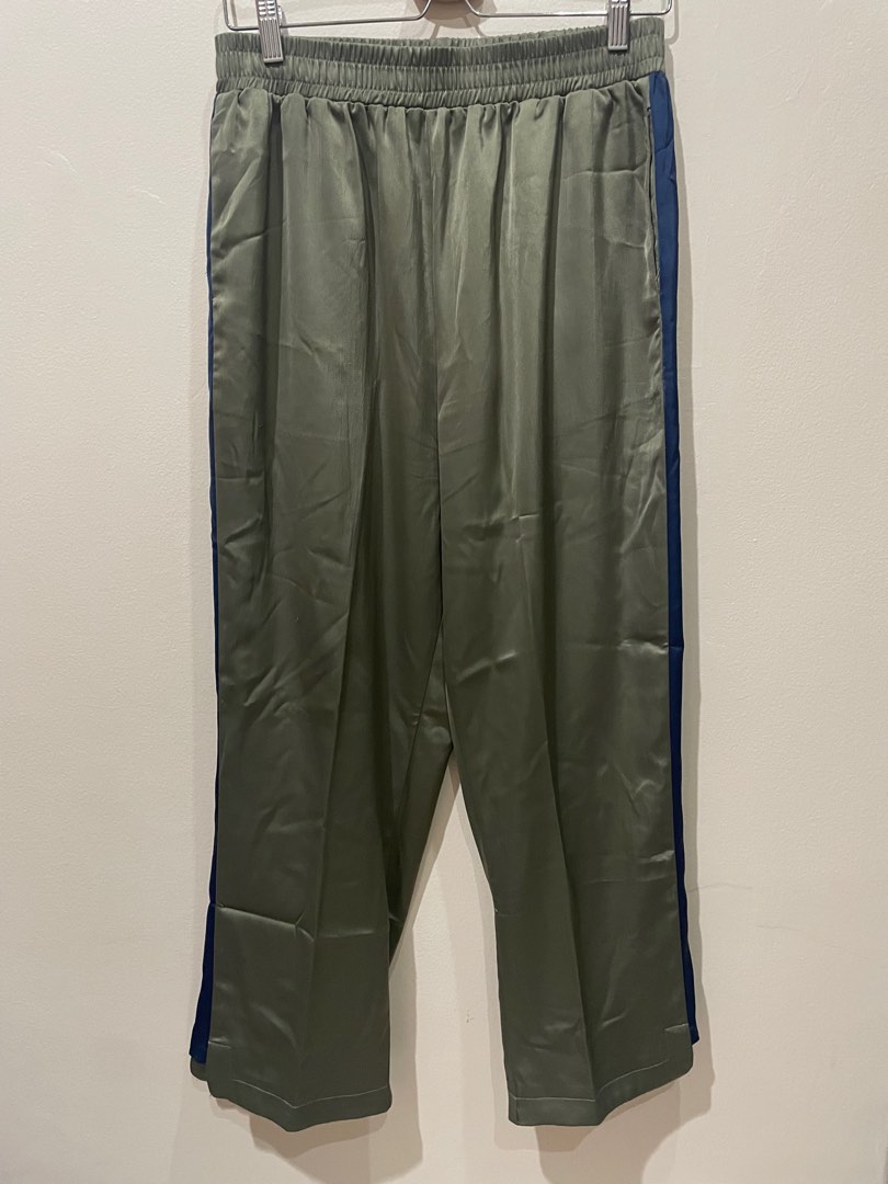 POMELO dark green satin pants, Fesyen Wanita, Pakaian Wanita, Bawahan di Carousell