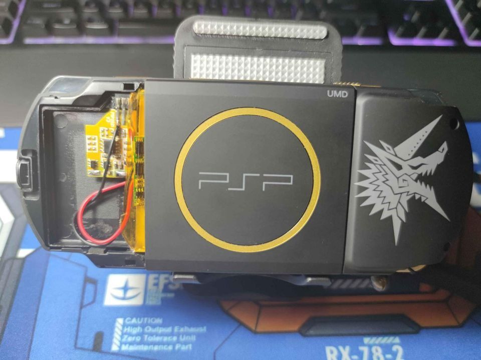 PSP 3000 Monster Hunter Edition, Custom Battery - Custom Build, Video ...