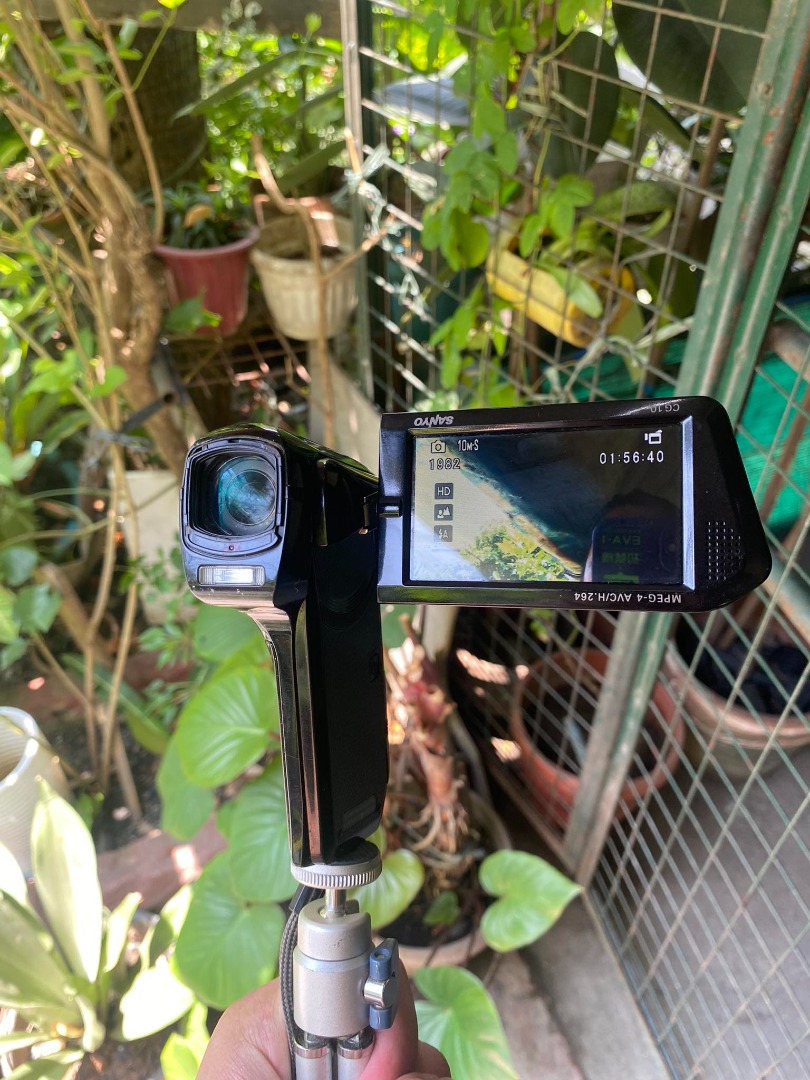 RARE Sanyo Xacti VPC-CG10 HandyCam on Carousell