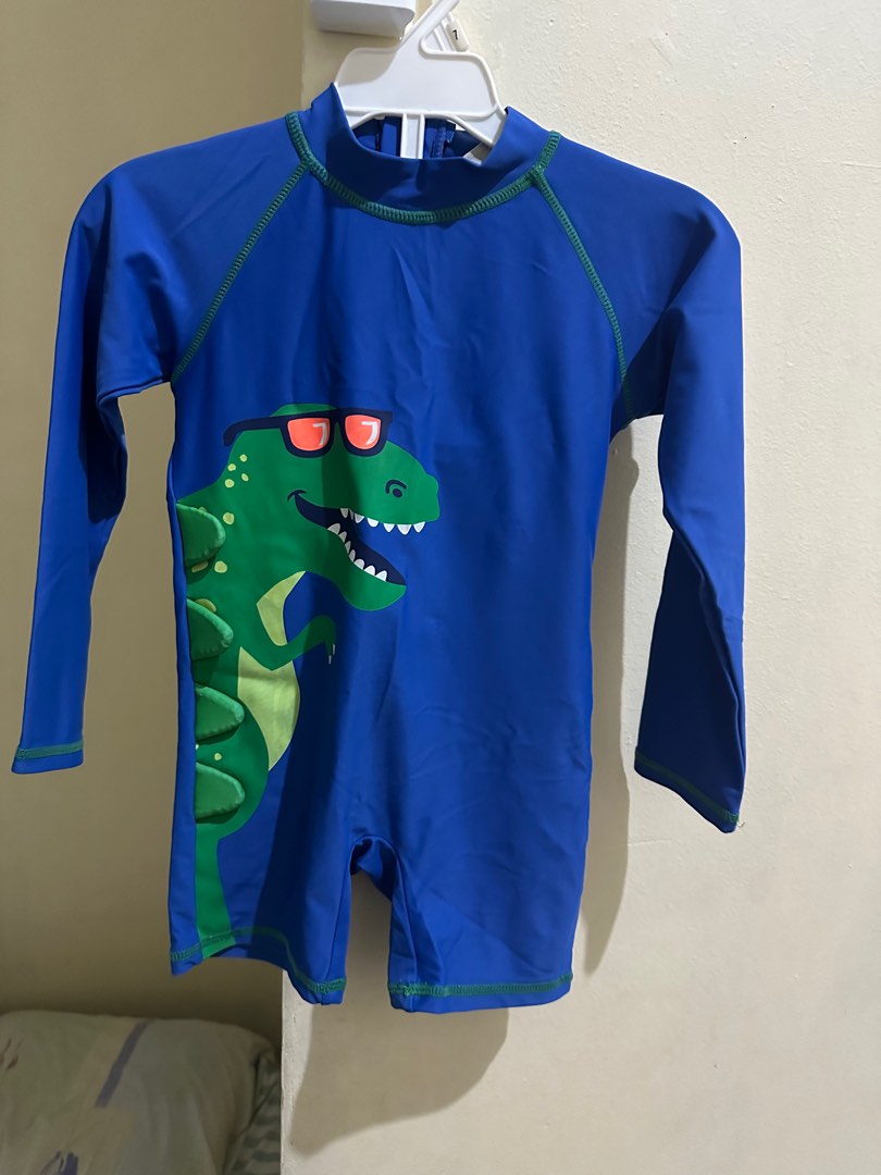 Rush guard on Carousell