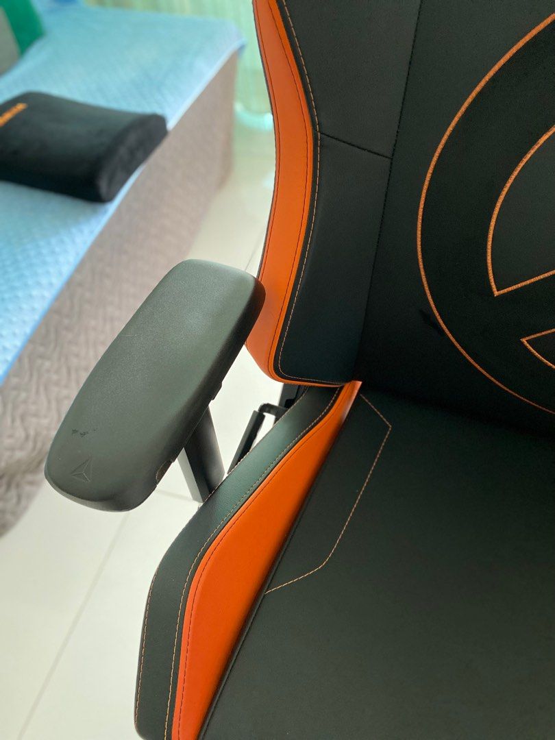 Secret Lab Omega Overwatch, Furniture & Home Living, Furniture, Chairs ...