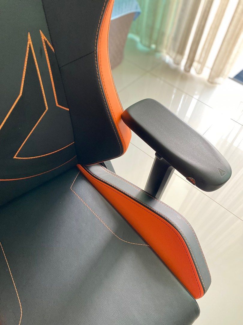 Secret Lab Omega Overwatch, Furniture & Home Living, Furniture, Chairs ...