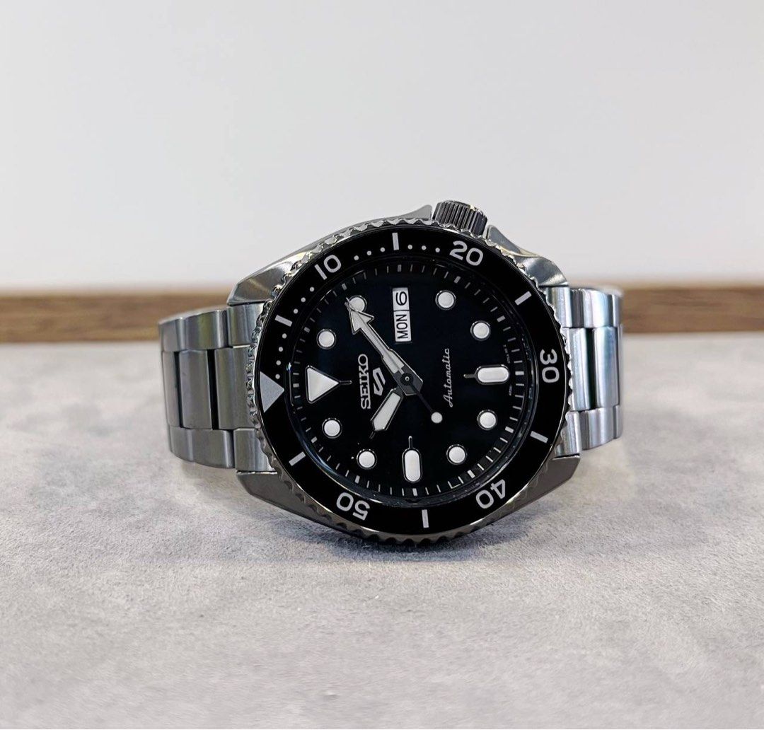 Seiko 5 Sports Superman Automatic Watch, Men's Fashion, Watches ...