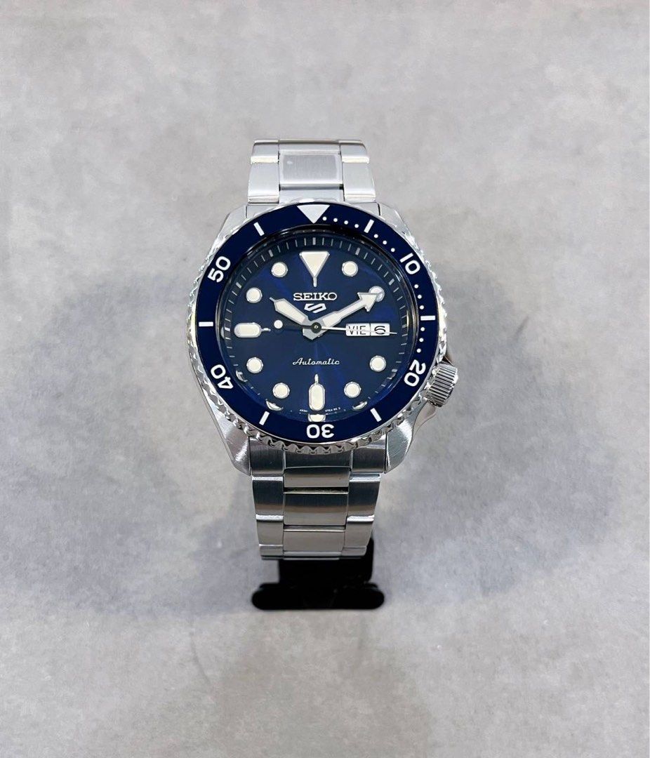 Seiko 5 Sports Superman Automatic Watch, Men's Fashion, Watches ...