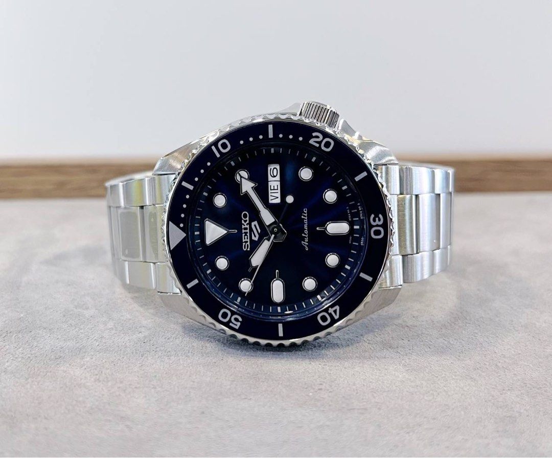 Seiko 5 Sports Superman Automatic Watch, Men's Fashion, Watches ...