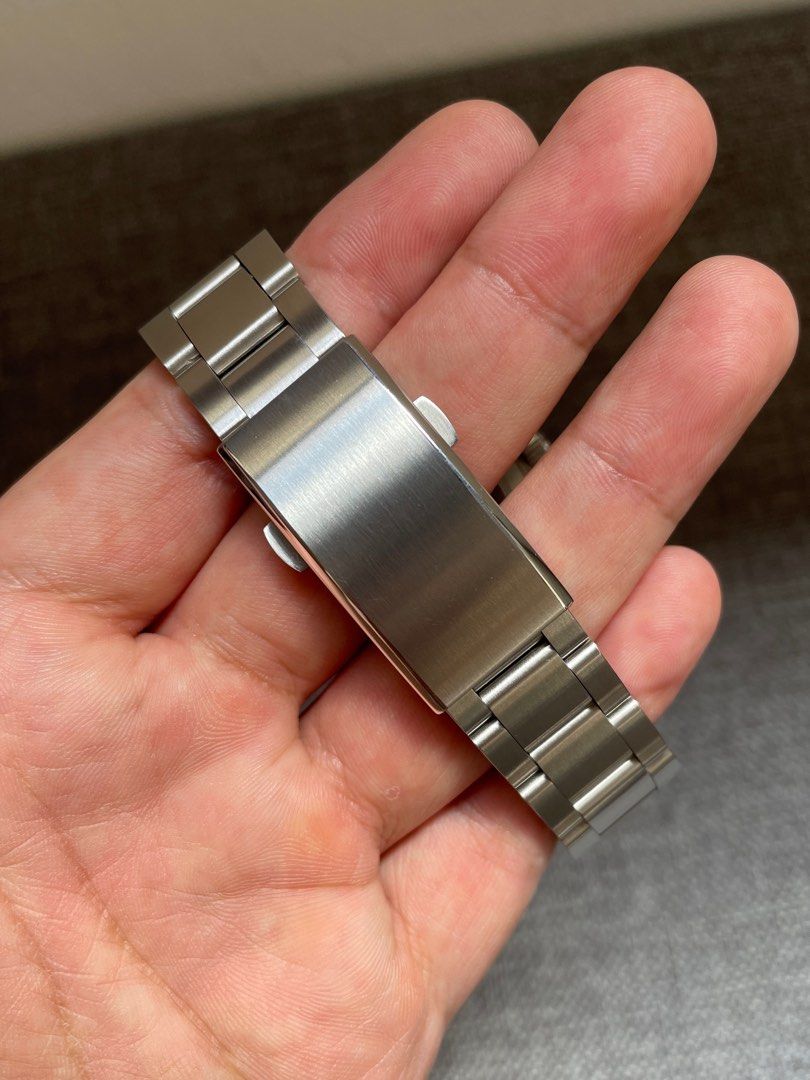 Seiko Tudor Black Bay Burgandy Mod, Luxury, Watches on Carousell