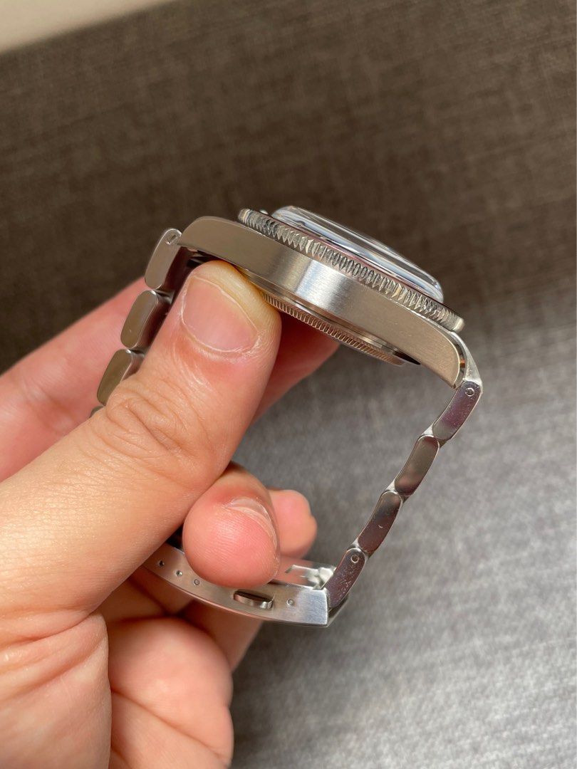 Seiko Tudor Black Bay Burgandy Mod, Luxury, Watches on Carousell