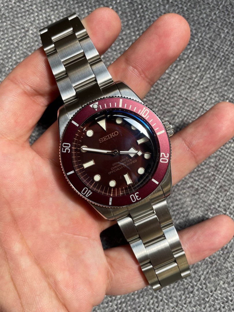 Seiko Tudor Black Bay Burgandy Mod, Luxury, Watches on Carousell