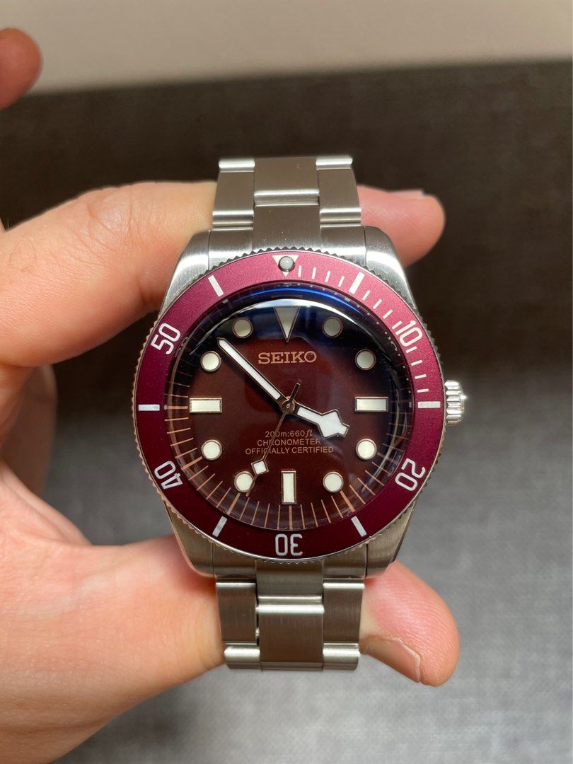 Seiko Tudor Black Bay Burgandy Mod, Luxury, Watches on Carousell