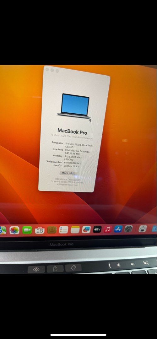 Selling MacBook Pro 2020 13 inch full set like new $1000, Computers ...