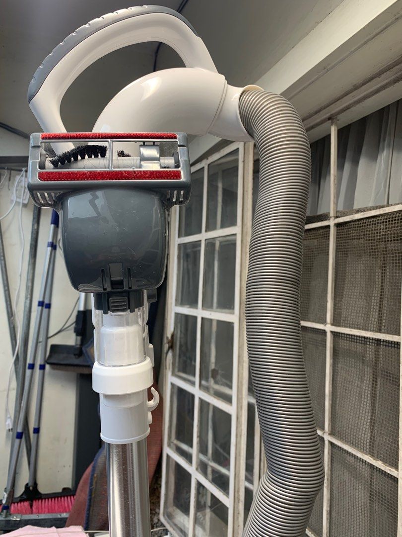 Shark Professional Up-Right Vacuum Cleaner from US 120volts, TV & Home ...