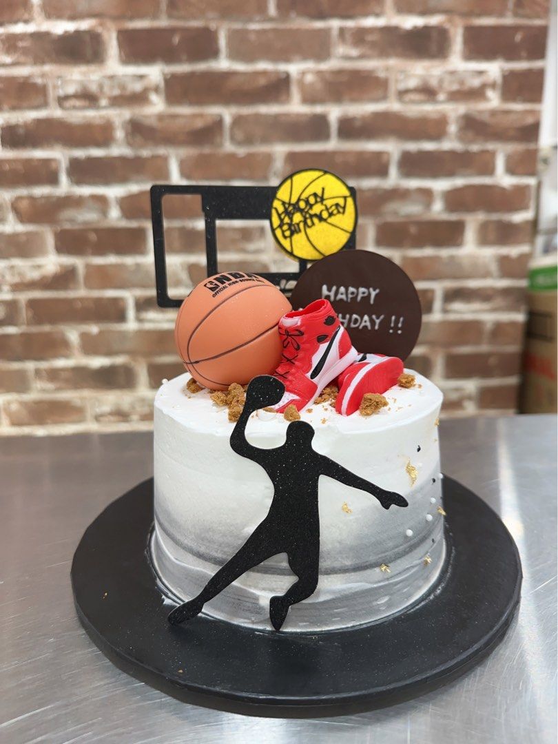 Slam dunk basketball cake, Food & Drinks, Homemade Bakes on Carousell