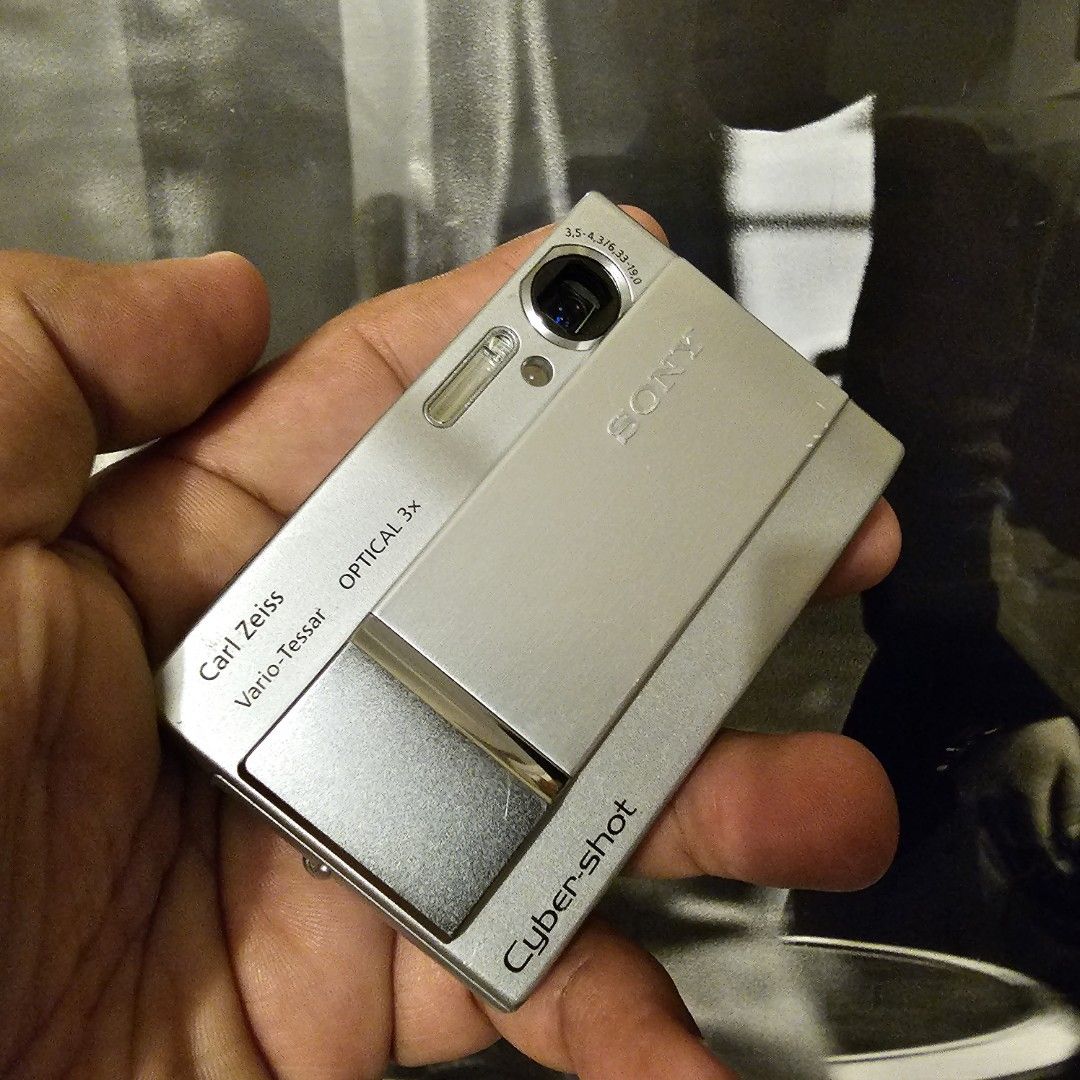 Sony Cyber-shot DSC-T10 7.2 Megapixels, Photography, Cameras on Carousell