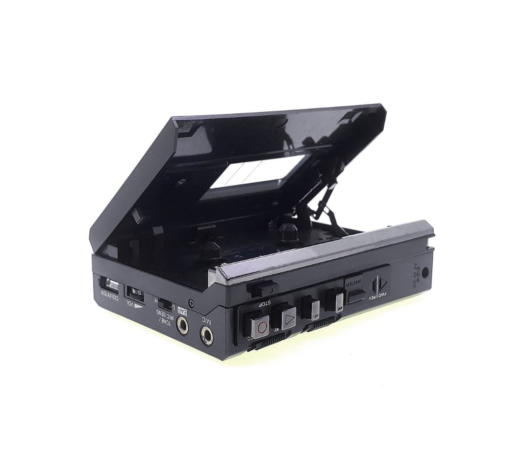 Sony Walkman TCM-57 Cassette Player / Recorder In Excellent Working ...