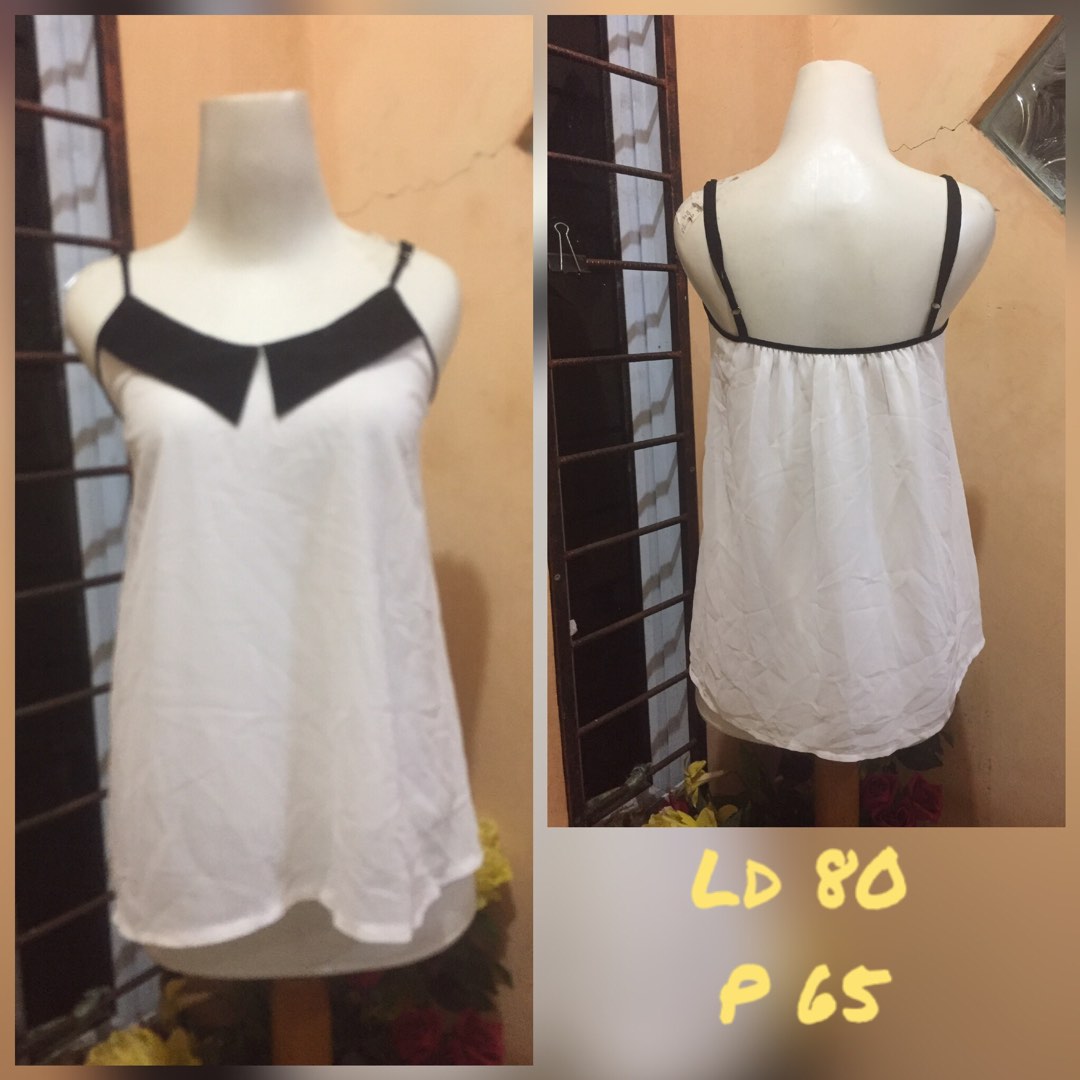 Tank top putih, Fesyen Wanita, Pakaian Wanita, Atasan di Carousell