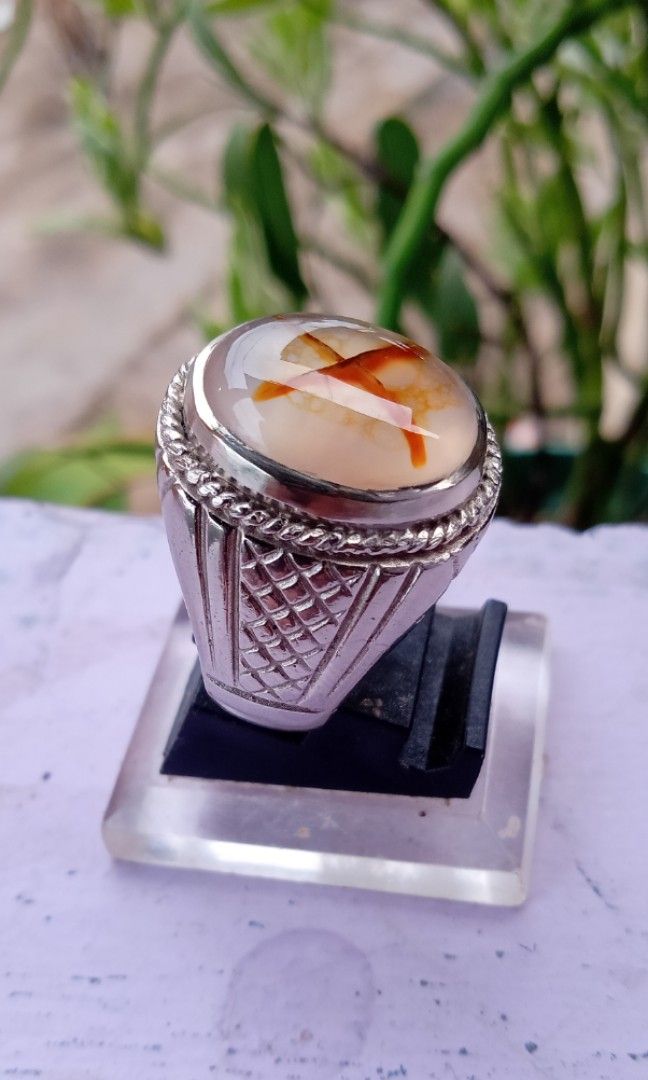 Tapak jala kristal Sri gunting, Women's Fashion, Jewelry & Organisers ...