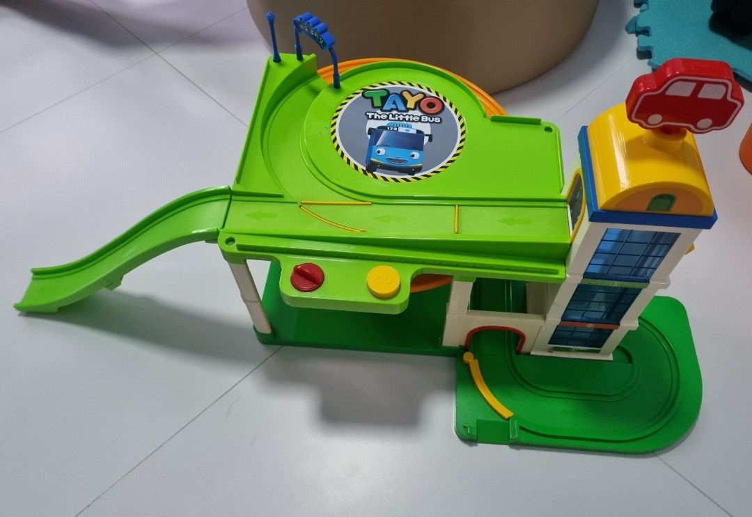 Tayo Bus playground with lift and slide, Hobbies & Toys, Toys & Games ...