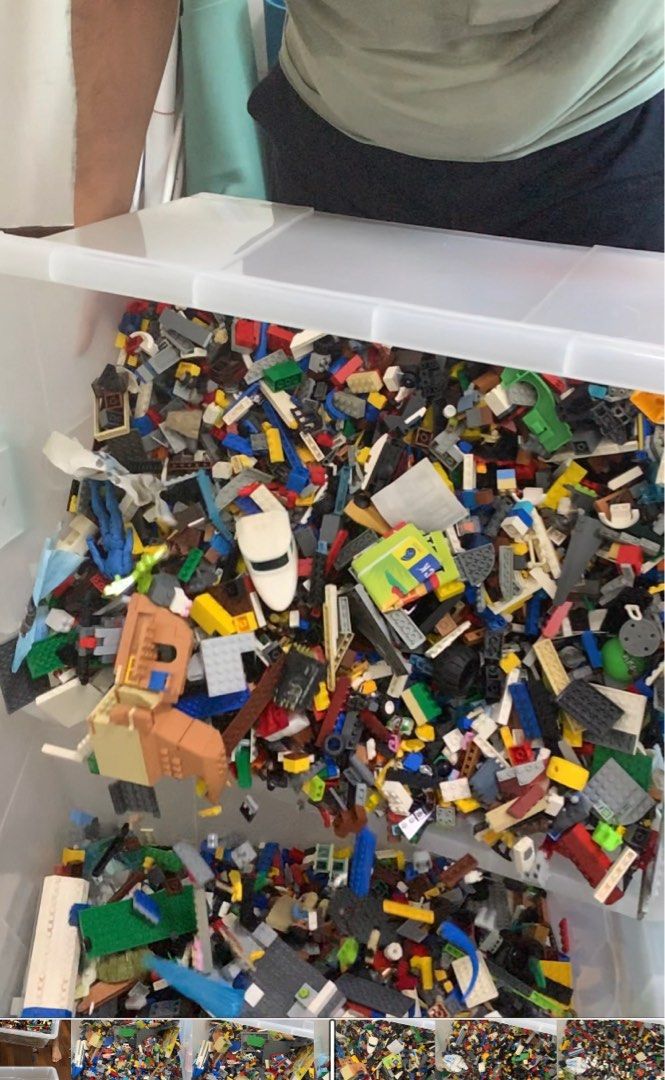 Thousands of Lego bricks, Hobbies & Toys, Toys & Games on Carousell