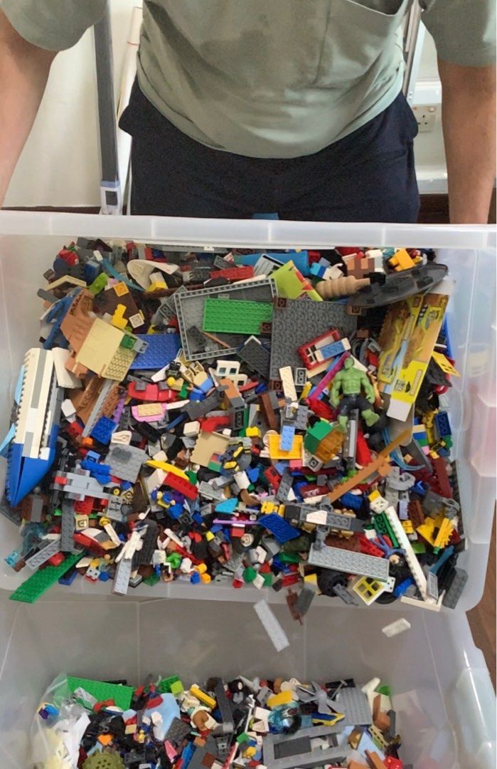 Thousands of Lego bricks, Hobbies & Toys, Toys & Games on Carousell