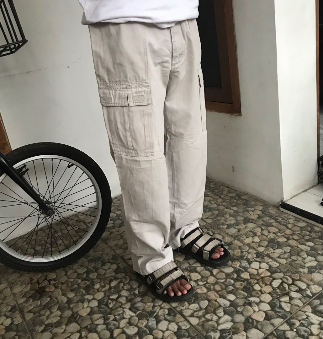 Top Gaunty Cargo Pants, Fesyen Pria, Pakaian , Bawahan di Carousell