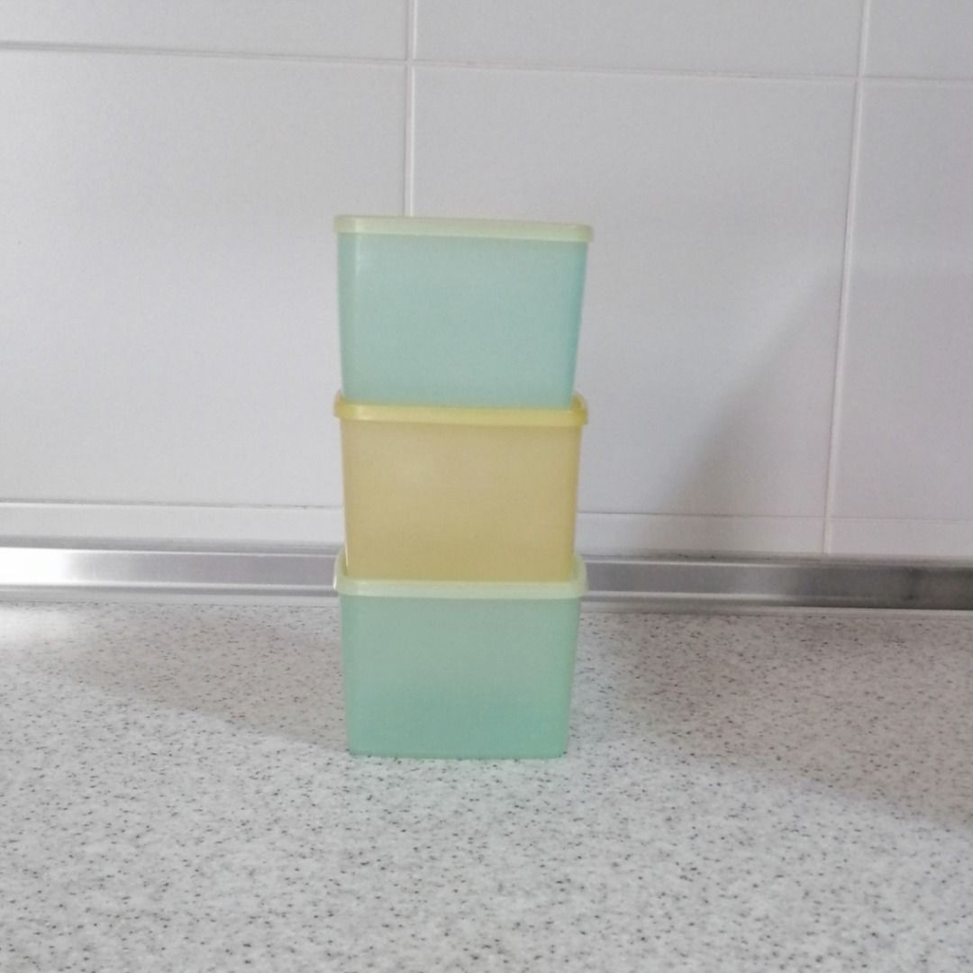 Tupperware Square Round Stackable Food Containers 3-piece Set [Preloved ...