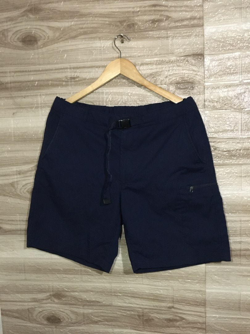 Uniqlo trek short, Men's Fashion, Bottoms, Shorts on Carousell