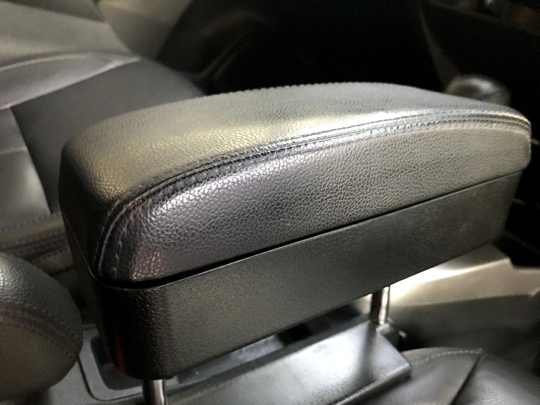 Universal Car Arm Rest (W/Compartment), Car Accessories, Accessories on ...