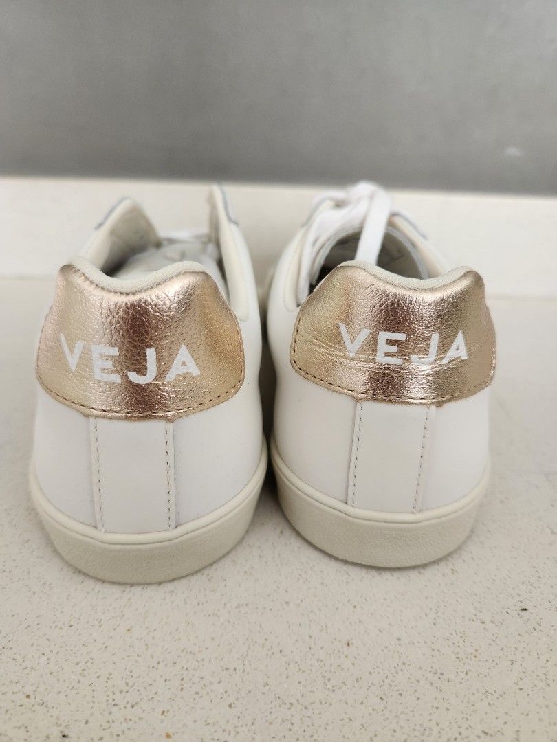 Veja Esplar metallic-trimmed leather sneakers, Women's Fashion ...
