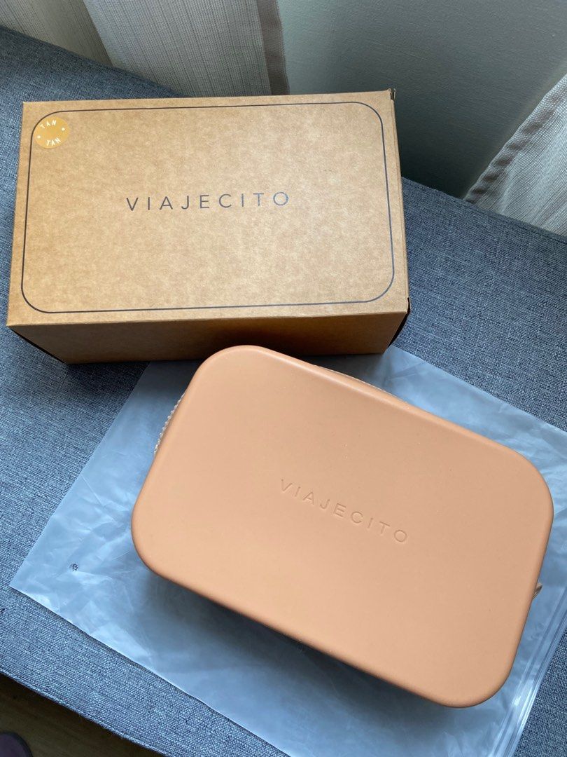Viajecito Splashkit in Tan, Women's Fashion, Bags & Wallets, Beach Bags ...