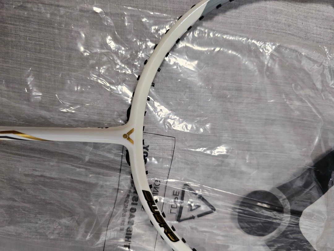 Victor bravesword Lyd badminton, Sports Equipment, Sports & Games ...