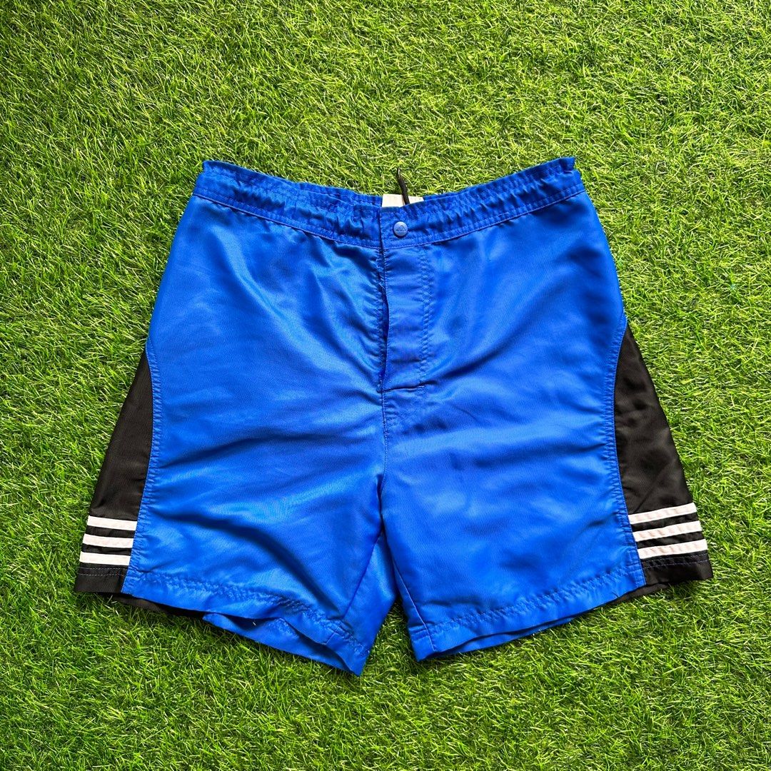 Vintage adidas shorts, Men's Fashion, Bottoms, Shorts on Carousell