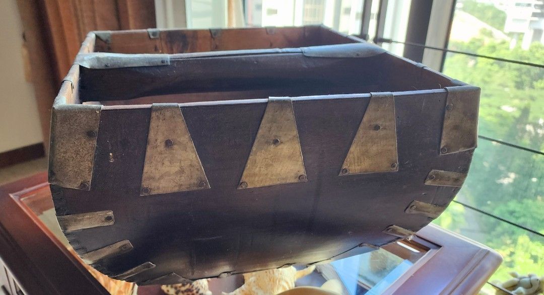 Vintage chinese container, Furniture & Home Living, Home Decor, Vases ...