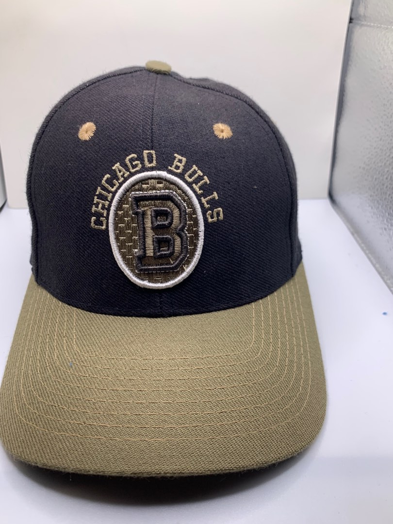 Vintage Gold Chicago Bulls Hat on Carousell