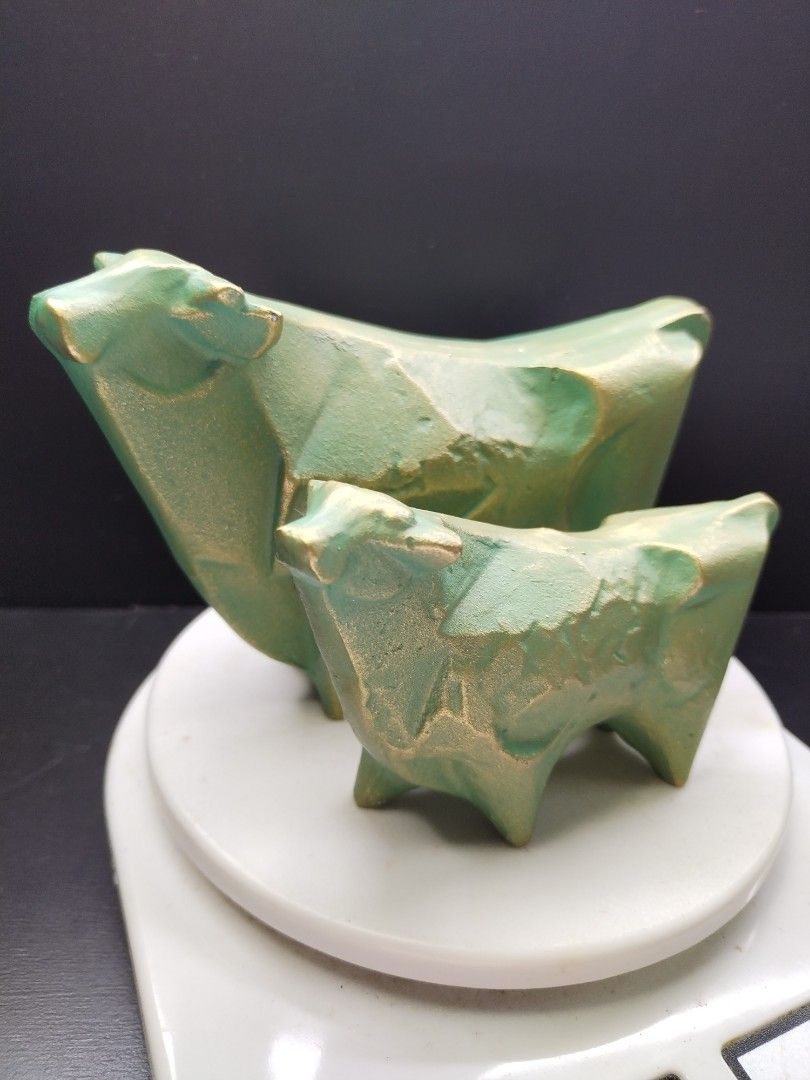 Vintage pair of cast iron bull and calf, Hobbies & Toys, Collectibles ...